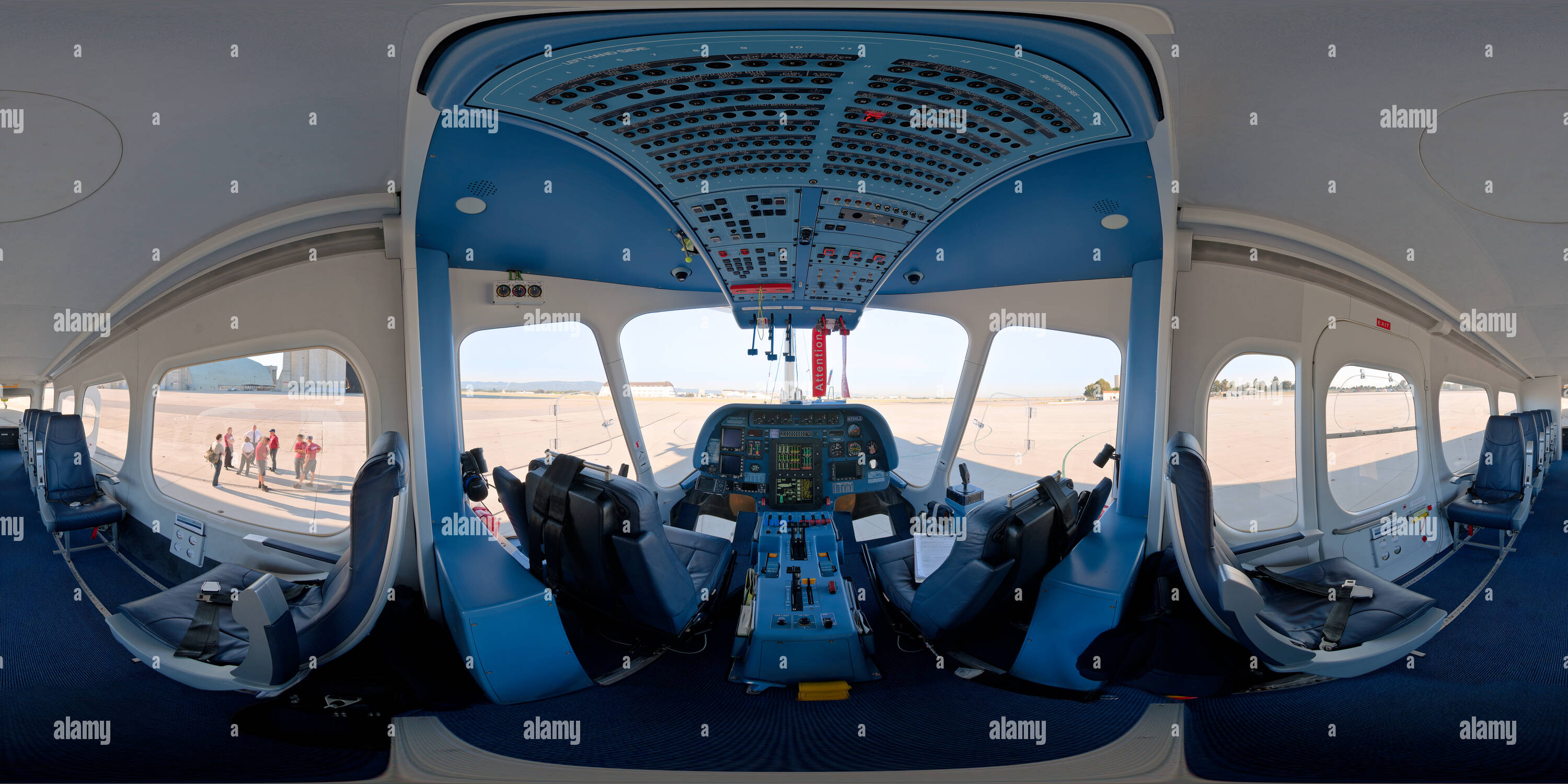 Zeppelin interior immagini e fotografie stock ad alta risoluzione - Alamy